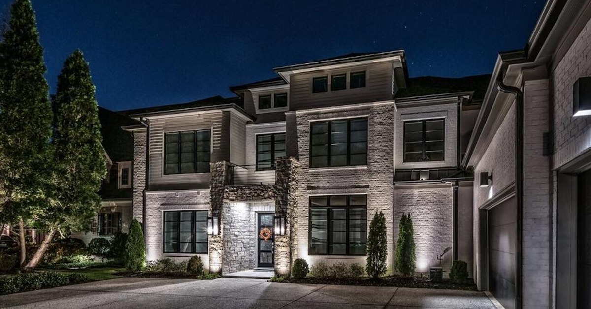 Should I Be Zoning My Landscape Lighting? What You Need to Know