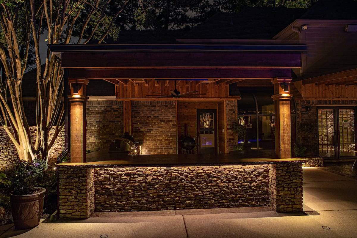 3 Benefits of Task Lighting for Your Outdoor Space