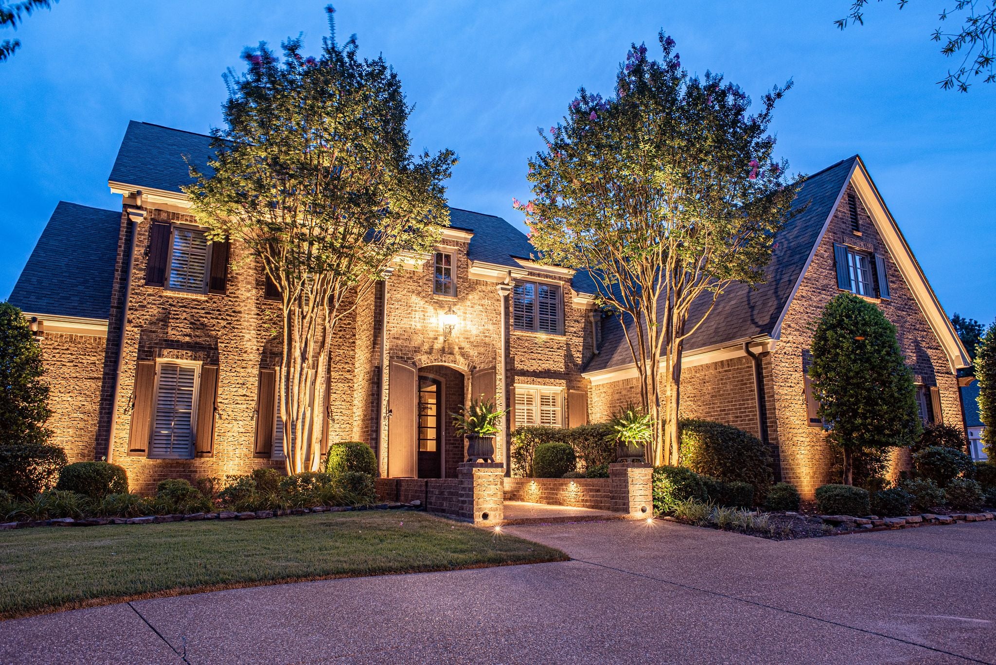 How to Plan Landscape Lighting for Your Home: The Ultimate Guide